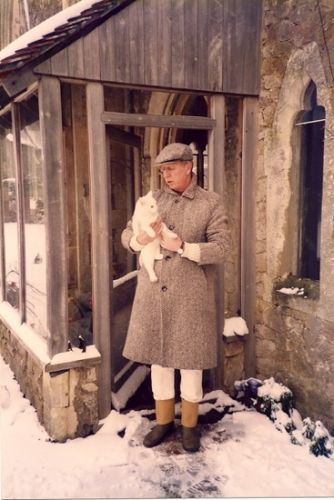 For cat lovers only – Tom Baker Official